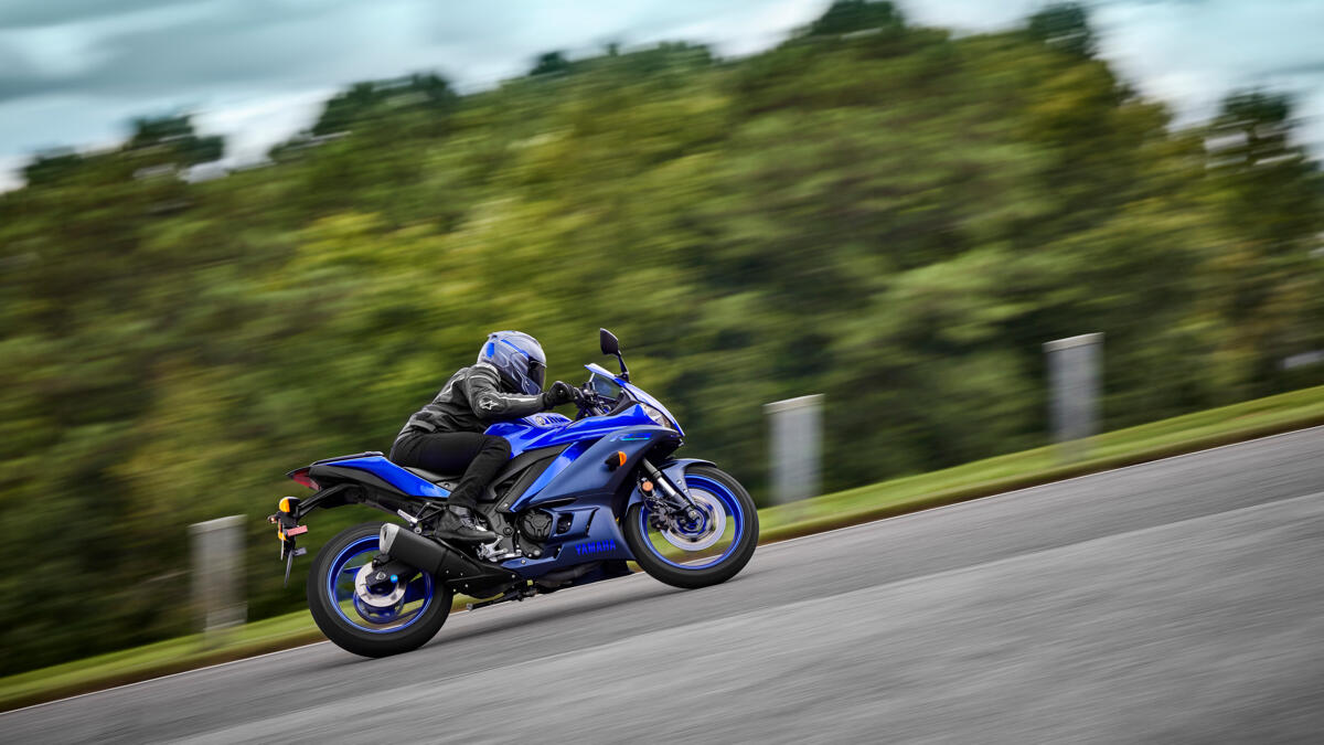 YAMAHA YZF-R3 Icon Blue - Motokomplex