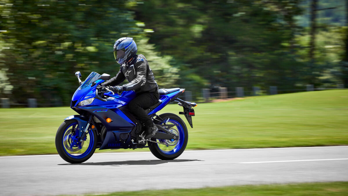 YAMAHA YZF-R3 Icon Blue - Motokomplex
