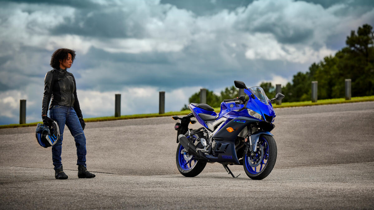YAMAHA YZF-R3 Icon Blue - Motokomplex