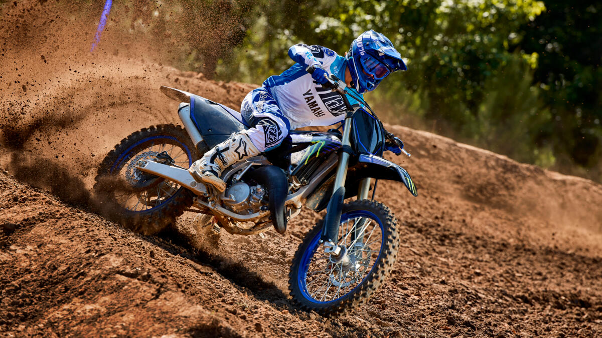 YAMAHA YZ125 Monster Energy Yamaha Racing Edition - Motokomplex