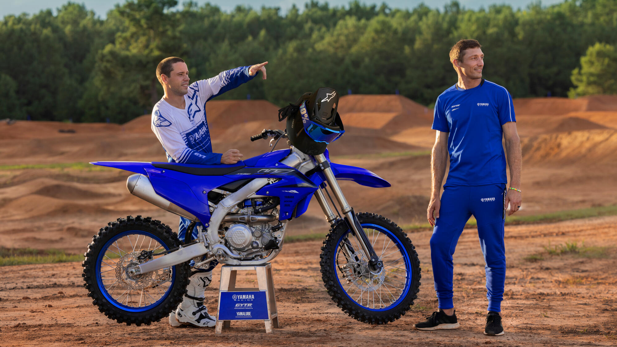 Vendeur Compact Intact Yamaha Cross 450 Soupape Macadam Insaisissable