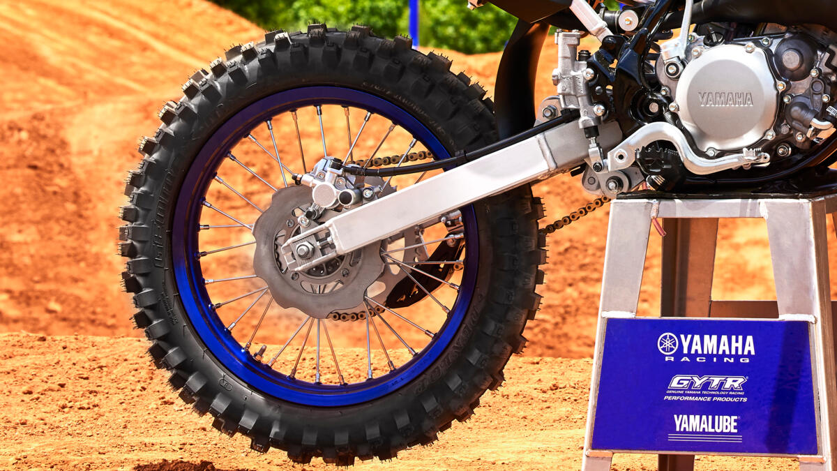 YAMAHA YZ85 - Motokomplex