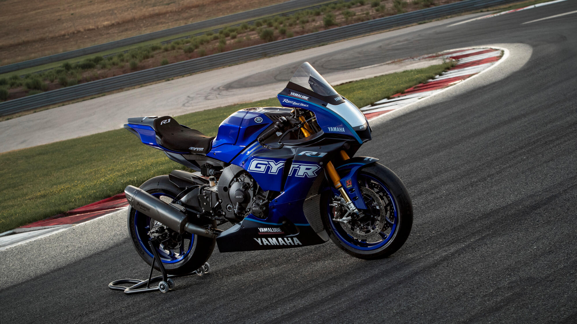Yamaha R1 GYTR Features And Technical Specifications Yamaha R1 GYTR Features And Technical Specifications