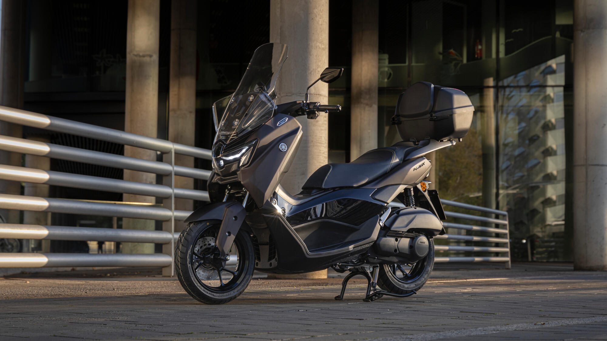 NMAX 125 Tech MAX - Scooters - Yamaha Motor