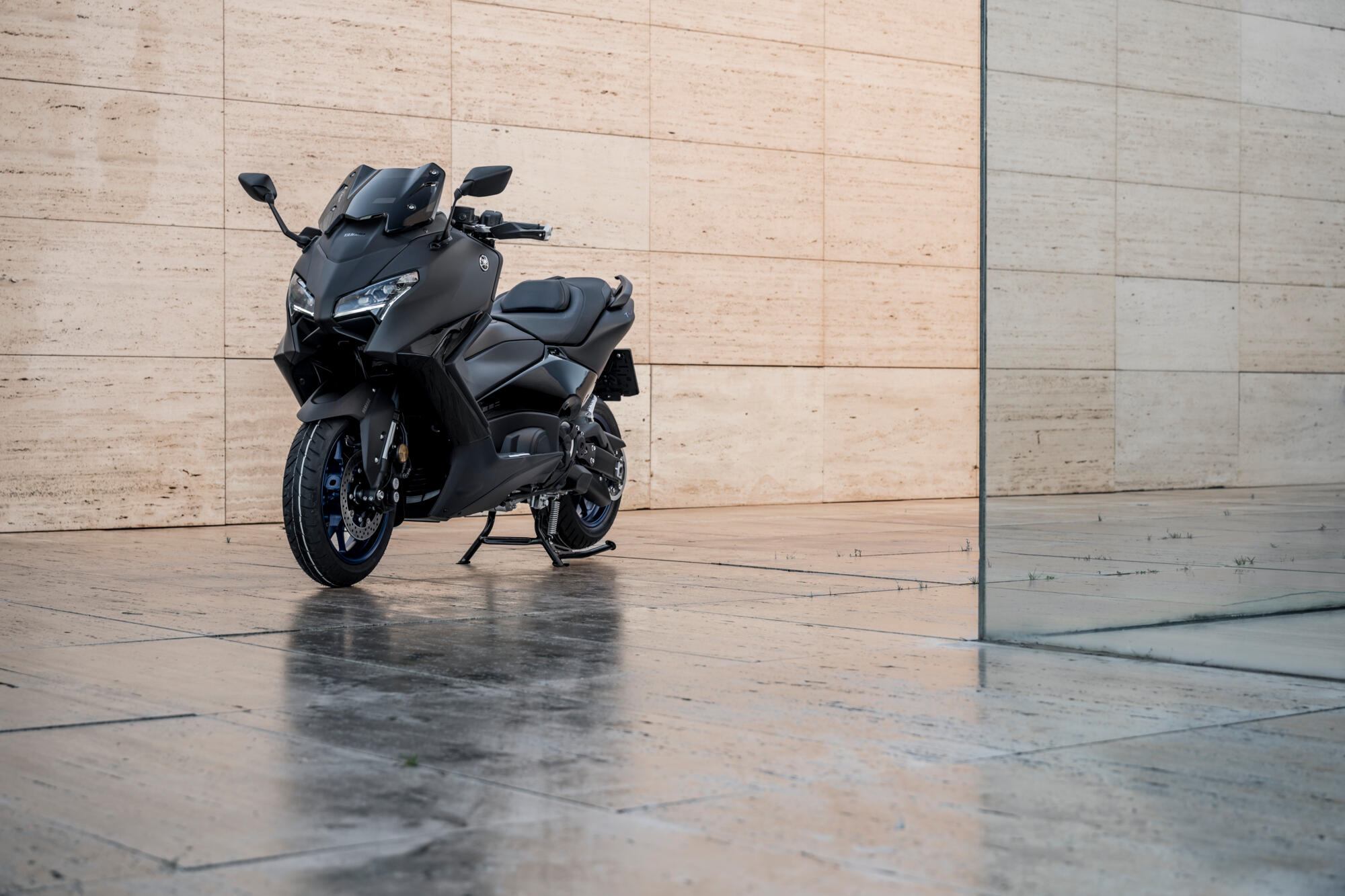 TMAX - Scooters - Yamaha Motor