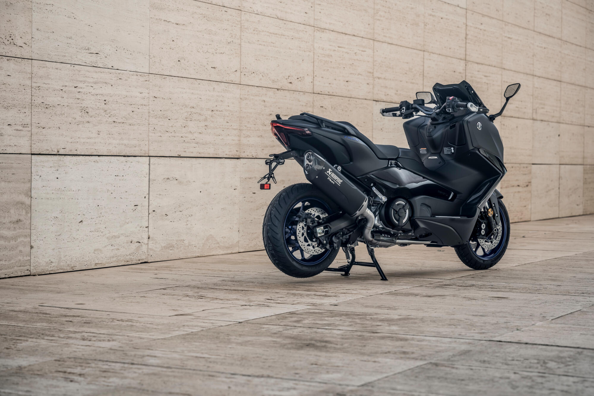 TMAX - Scooters - Yamaha Motor