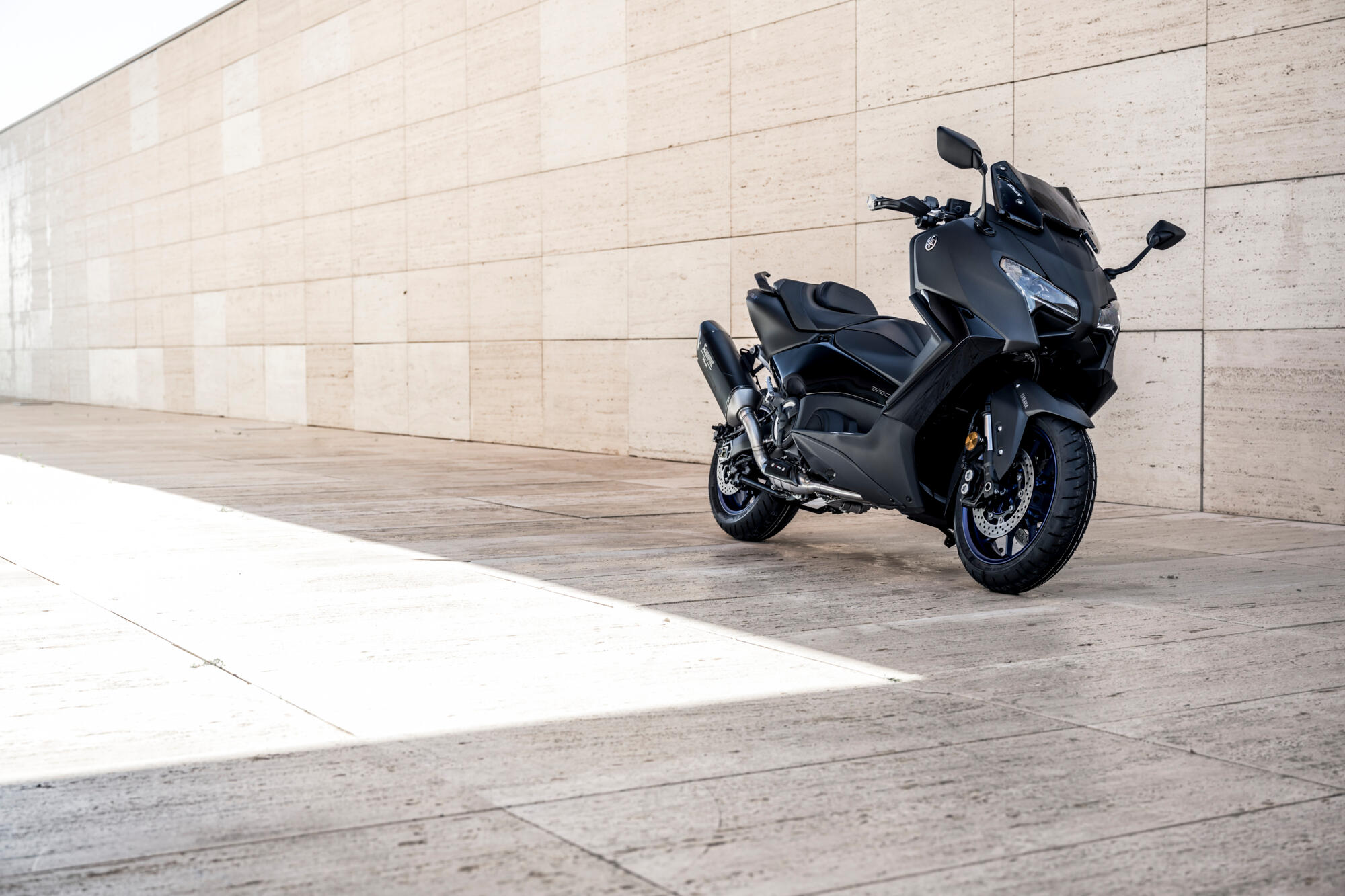 TMAX - Scooters - Yamaha Motor