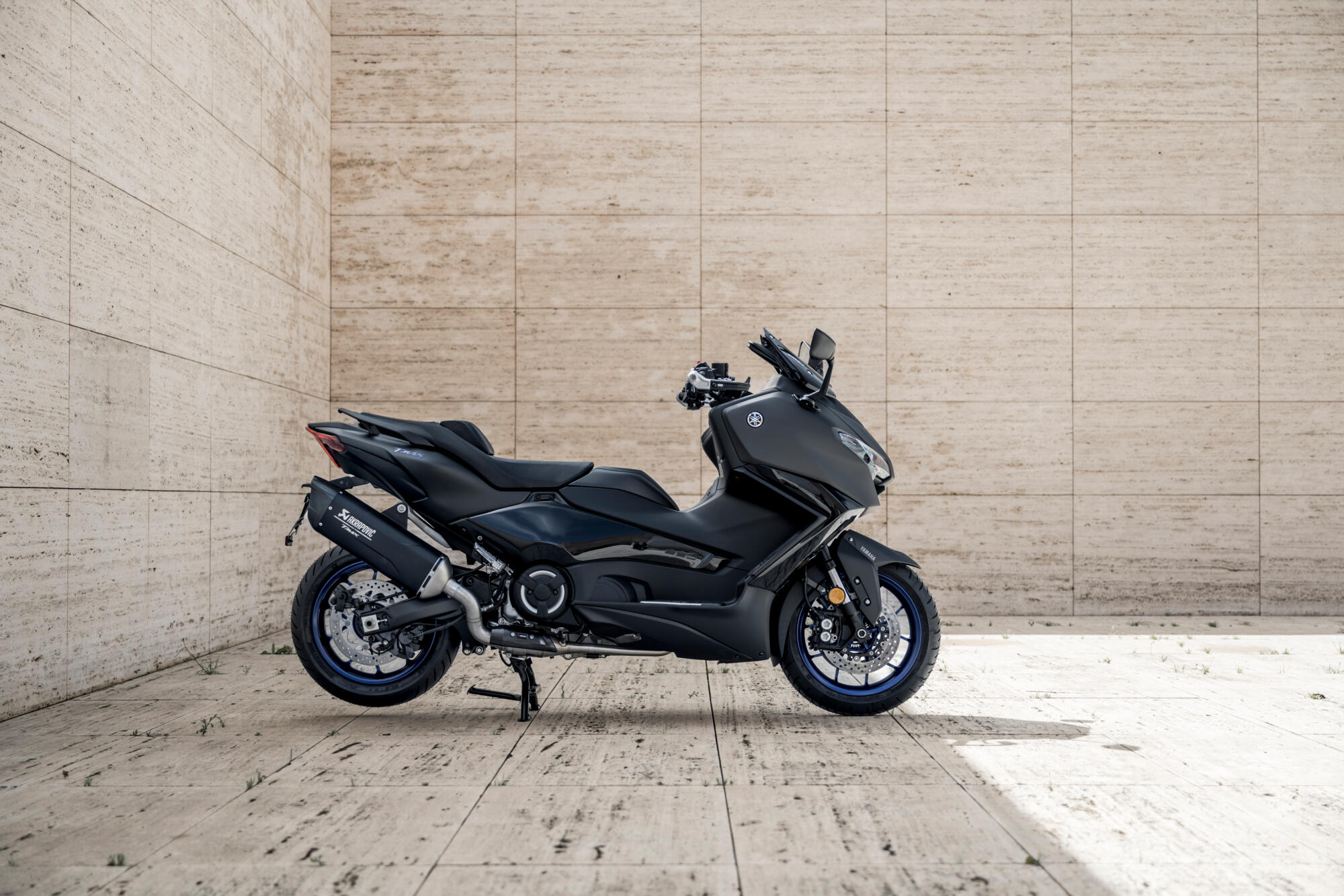 TMAX - Scooters - Yamaha Motor