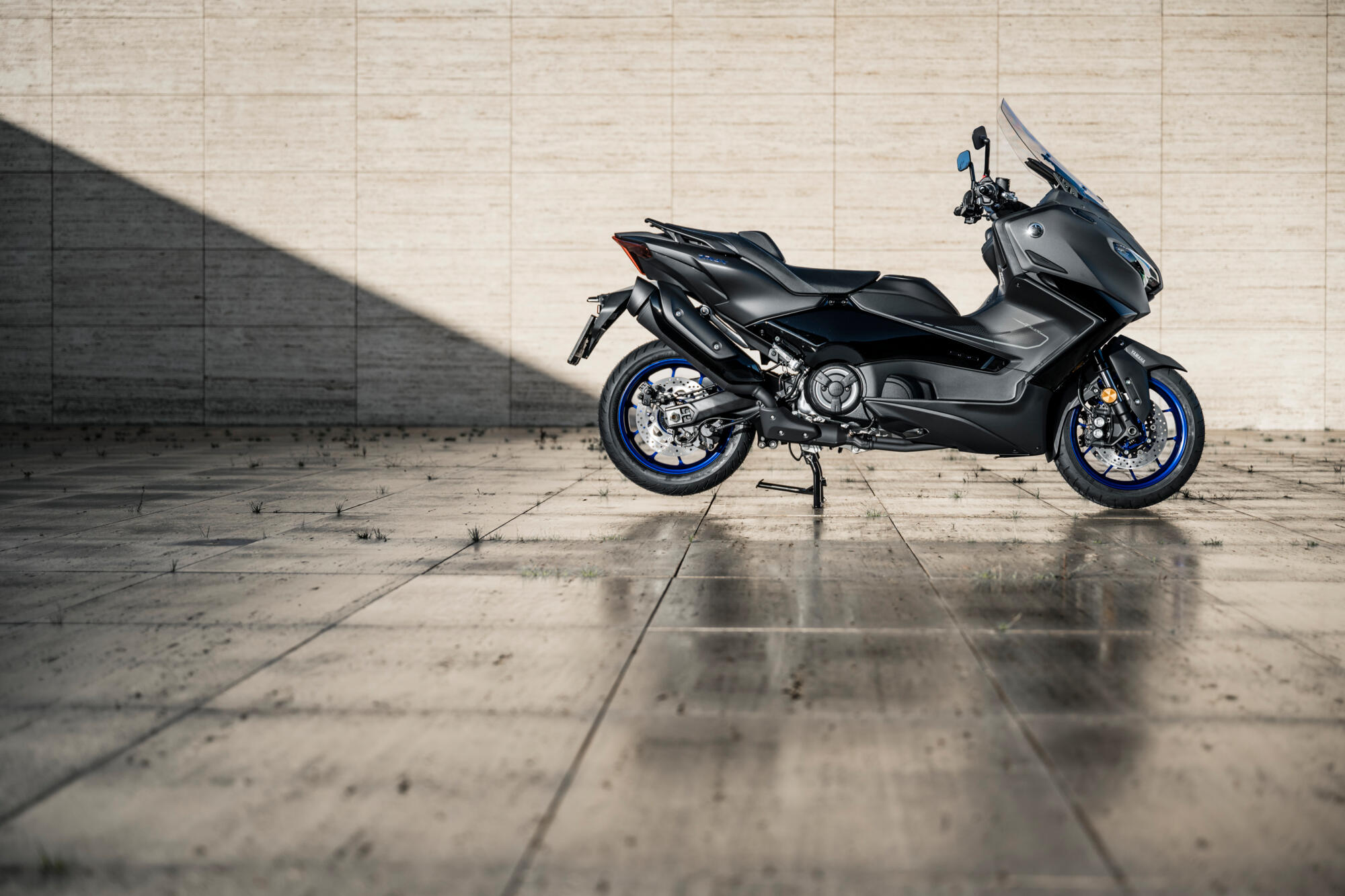 TMAX - Scooters - Yamaha Motor