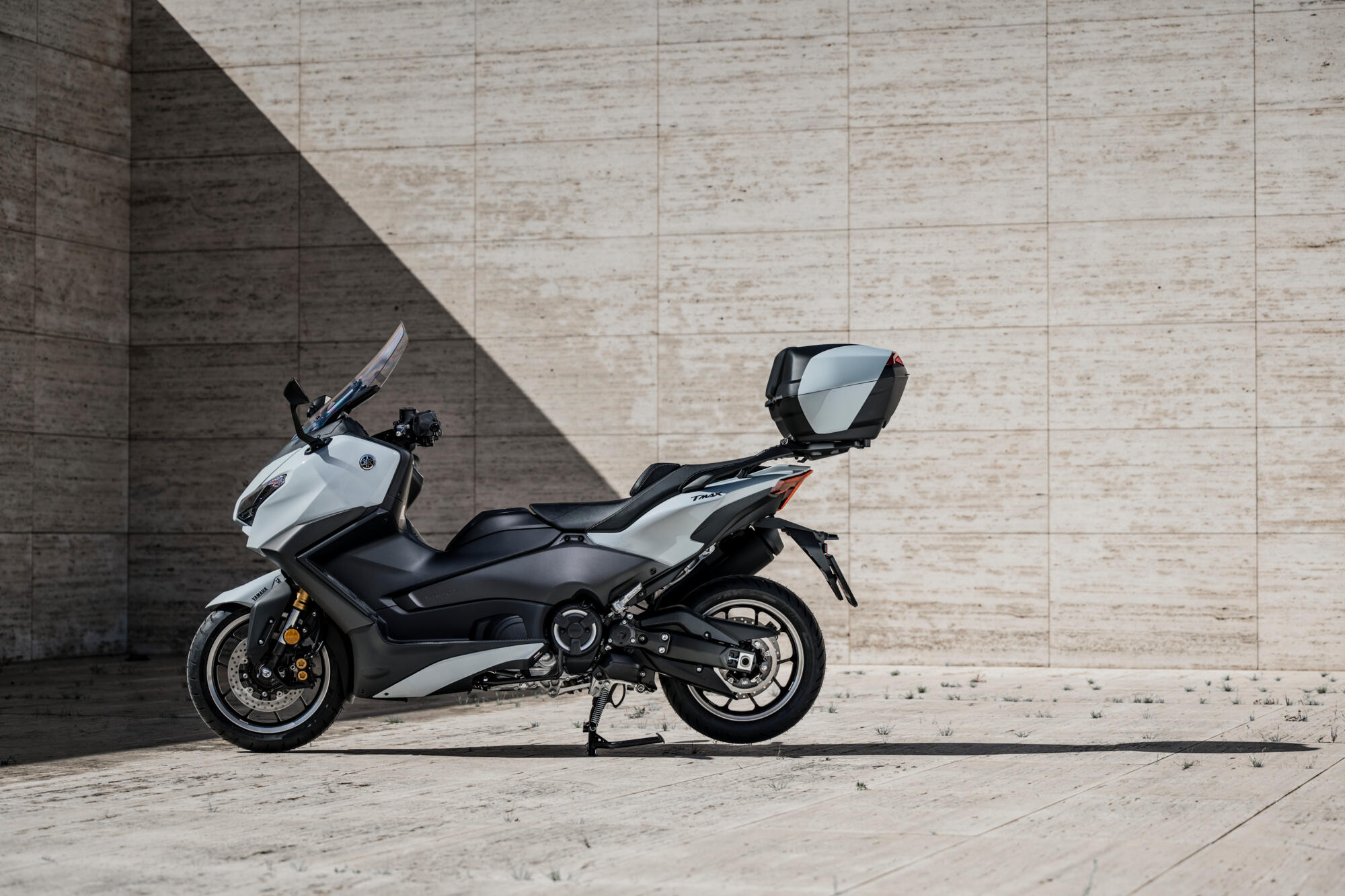 TMAX Tech MAX - Scooters - Yamaha Motor