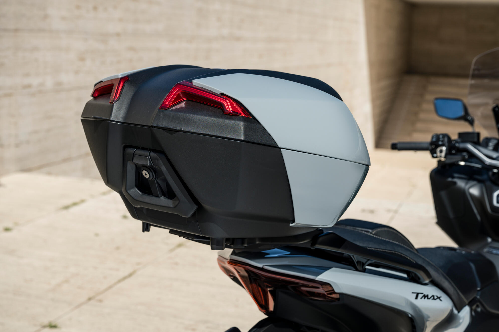 TMAX Tech MAX | Sport Scooter | Maxi Scooter | 560cc | 2025 | Yamaha Motor